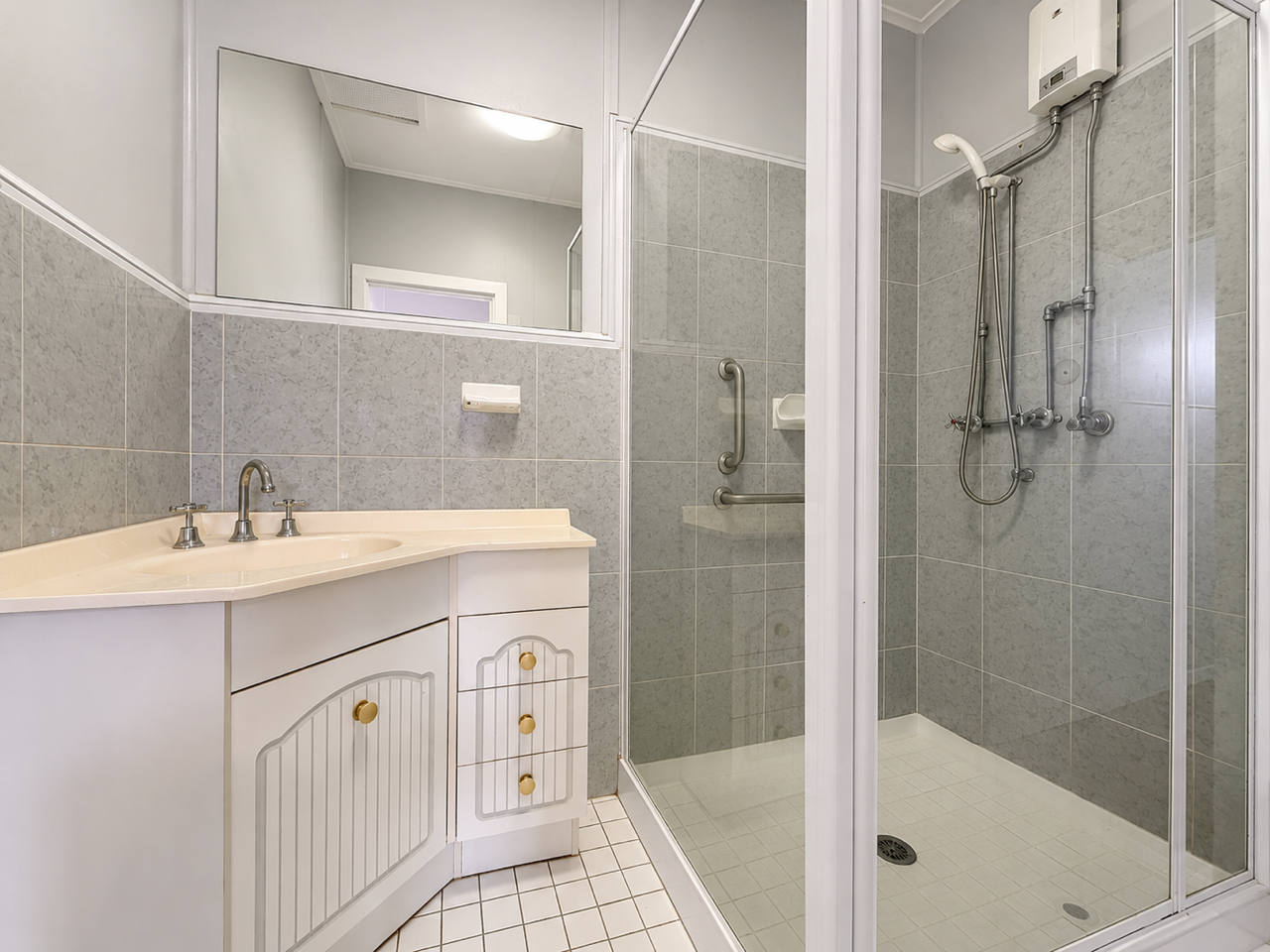 25 Sargeant Street, GULLIVER QLD 4812 - Helen Munro Property